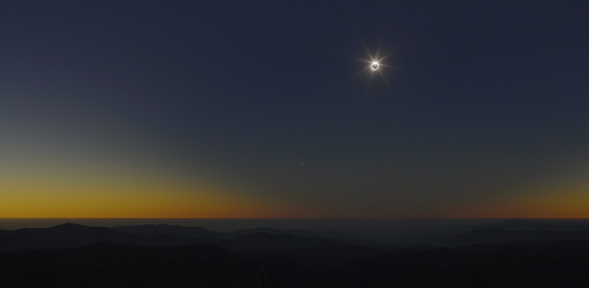 4K HDR video showing the arrival of Moon’s shadow and eclipse landscape ...